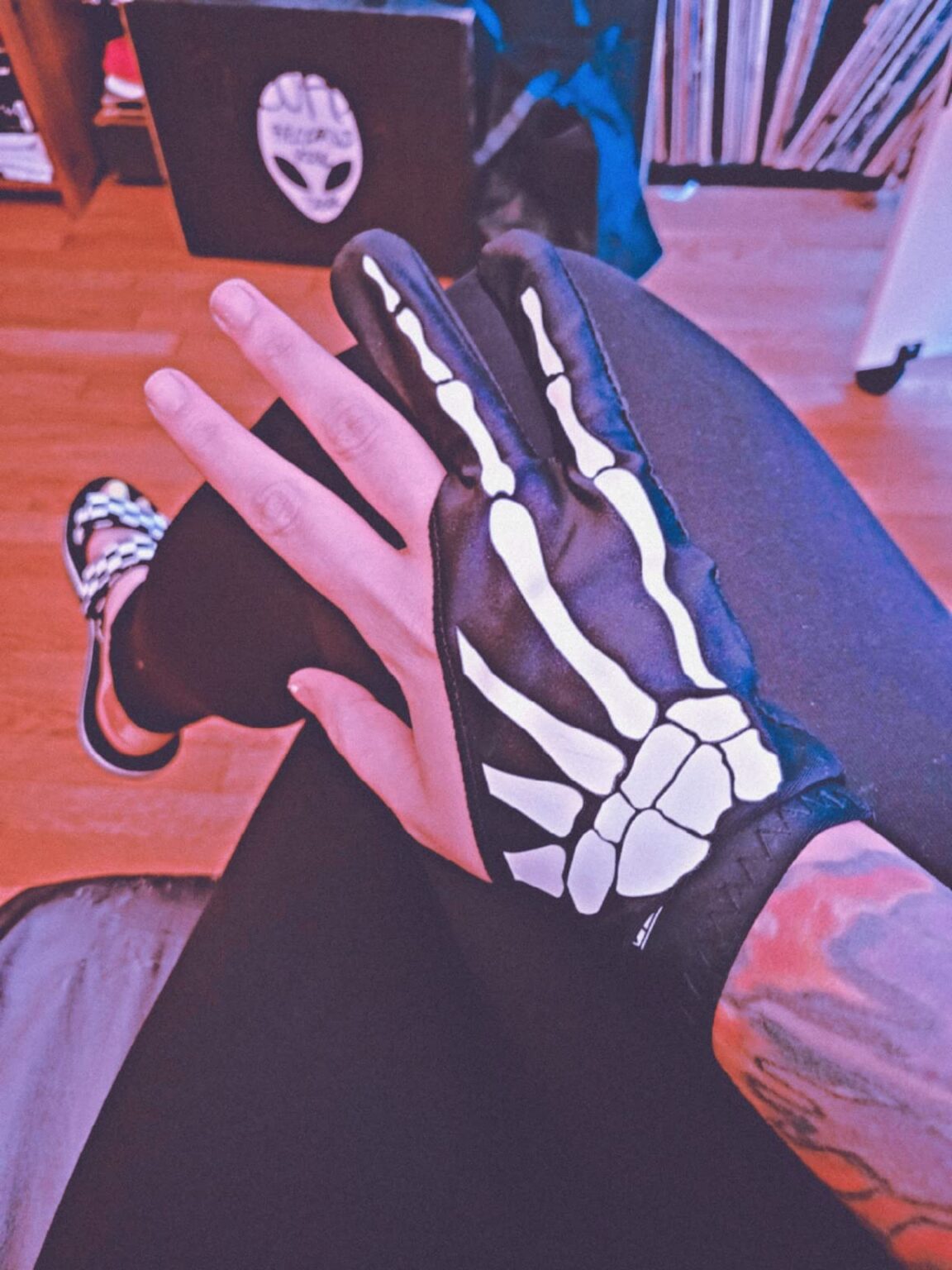 8 Best Drawing Gloves for Digital Artists (March 2026) Tested