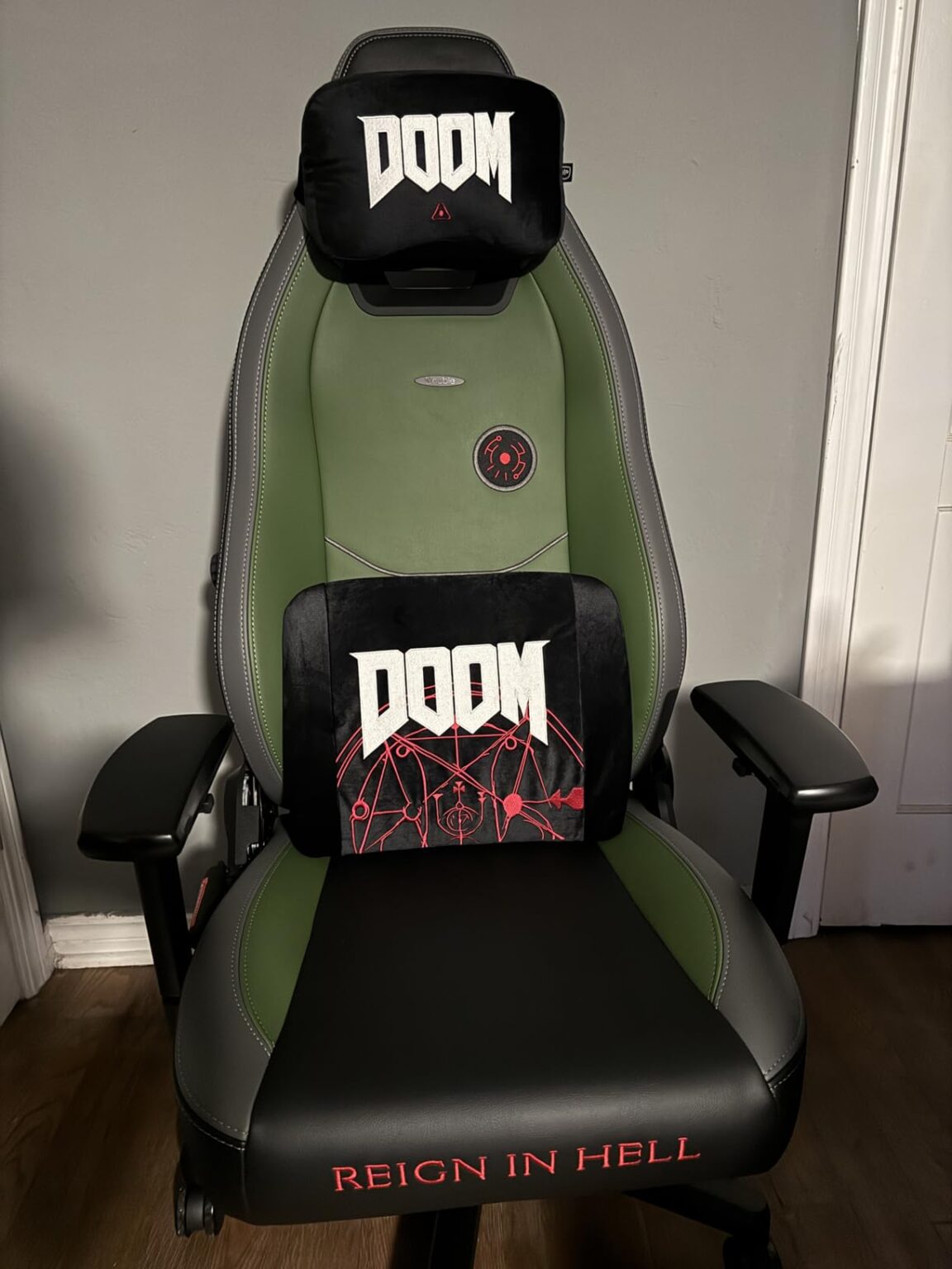 12 Best Gaming Chair Neck Pillows (March 2026) Tested for Comfort